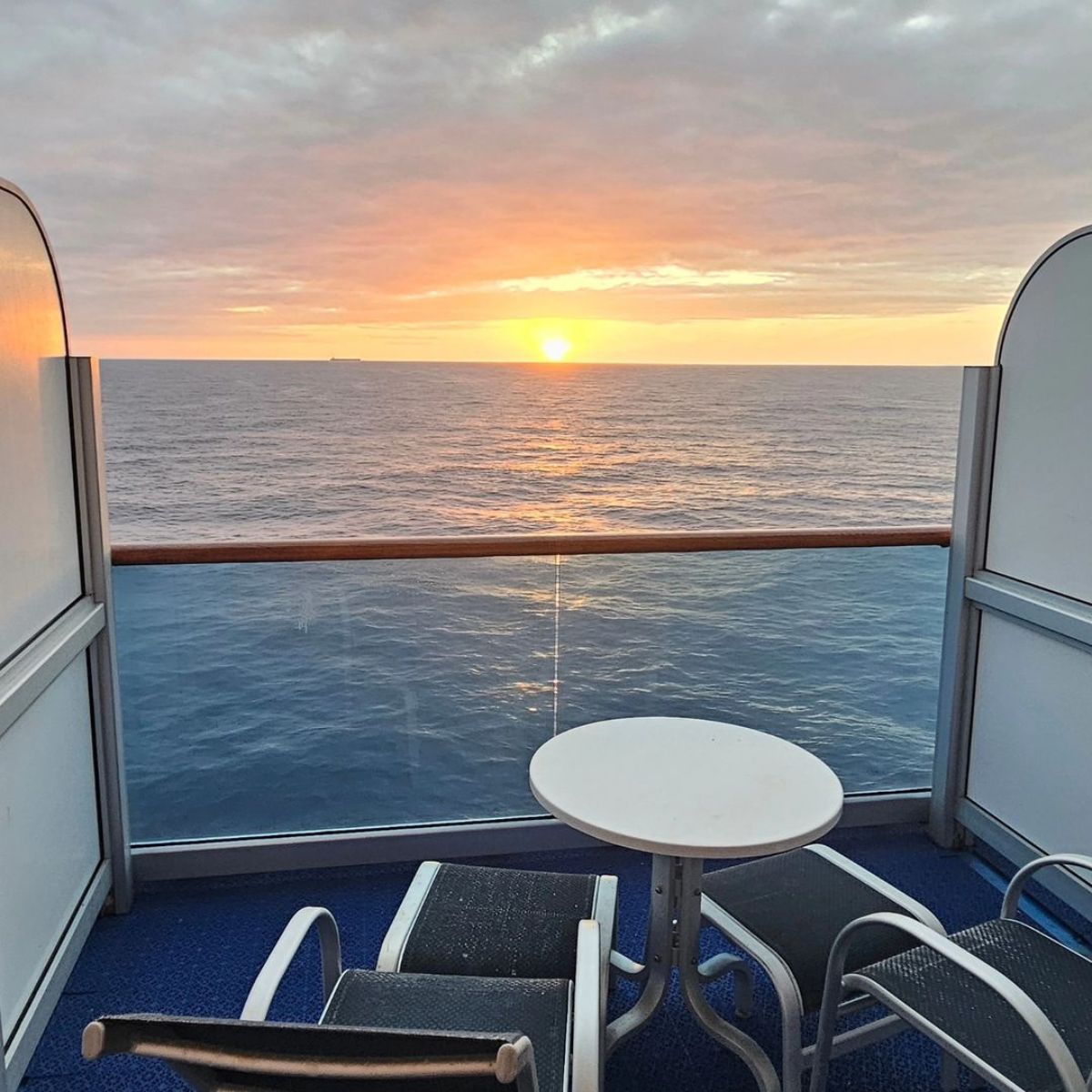 The Best Deck on a Cruise Ship For Every Type of Cruiser - CruiseOverload