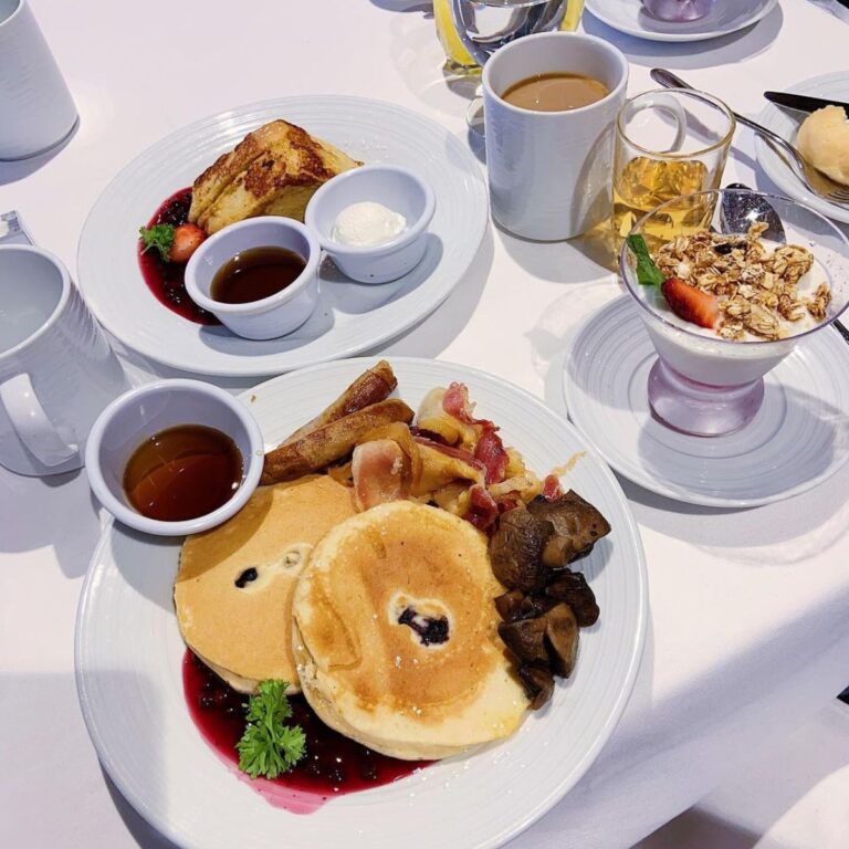 Royal Caribbean Main Dining Room (Full Guide, Menus, & More ...