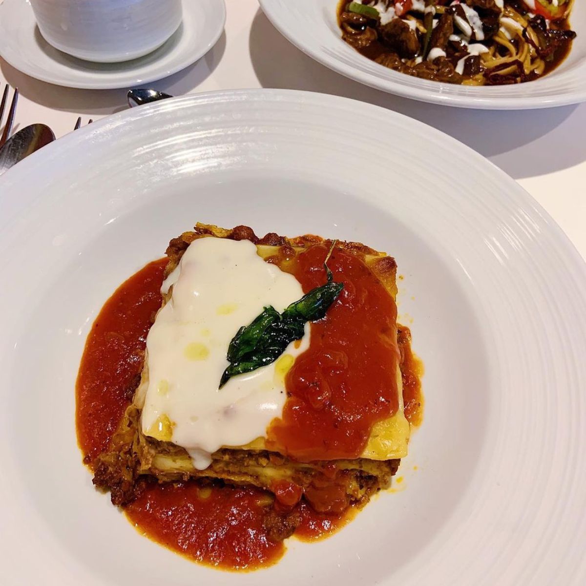 Royal Caribbean Main Dining Room (Full Guide, Menus, & More ...