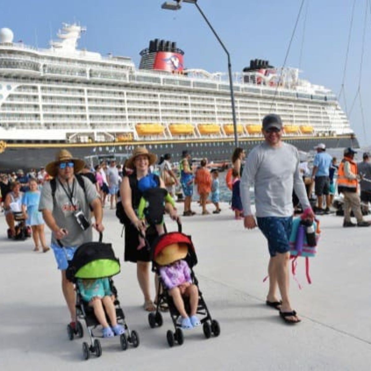 Cruise Ship Sets Sail Without Parents, Leaving Son Alone Onboard ...